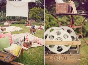 Backyard Movie Screen - DIY Outdoor