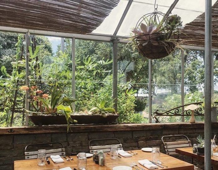 This Greenhouse Restaurant In Pennsylvania Is The Most Enchanting Place ...