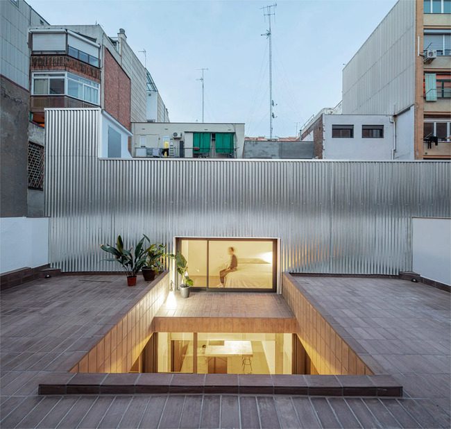 Spanish Architecture Studio CRÜ Transforms Public Laundry Into La Clara ...