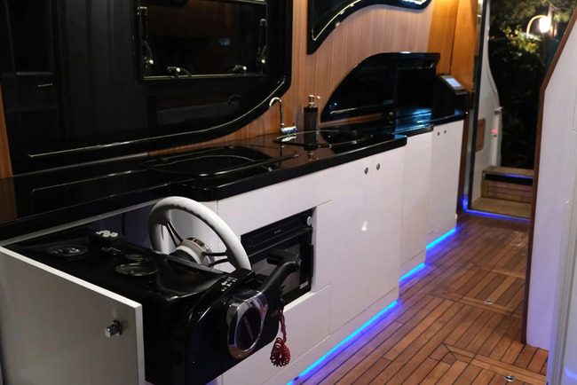 Amphibious Caravan From SealVans Merges Camping and Sea Transport ...